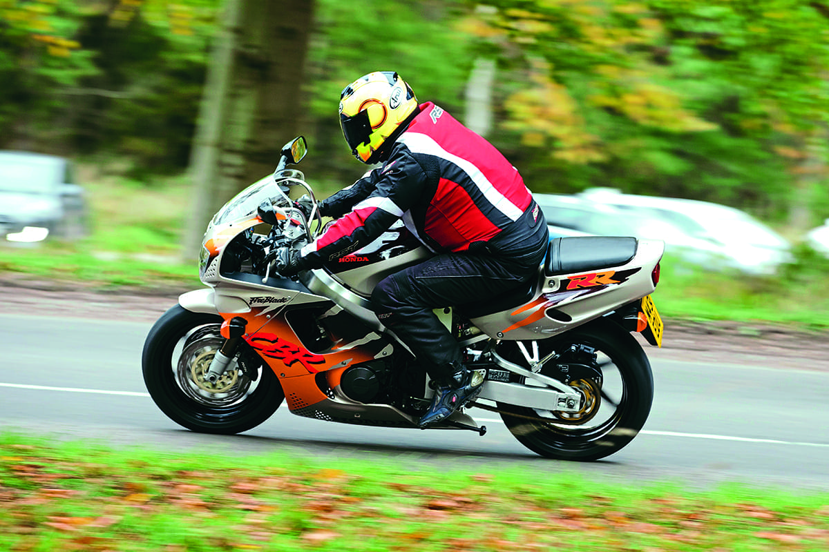 Honda FireBlade: Best colour scheme? | Classic Motorcycle Mechanics ...