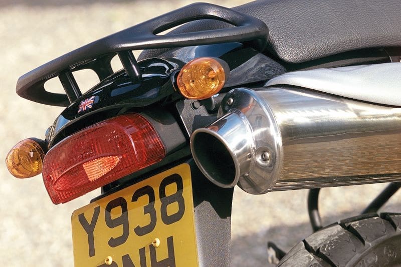 Test Ride: 2001-2005 Triumph 955i Tiger | Classic Motorcycle Mechanics ...