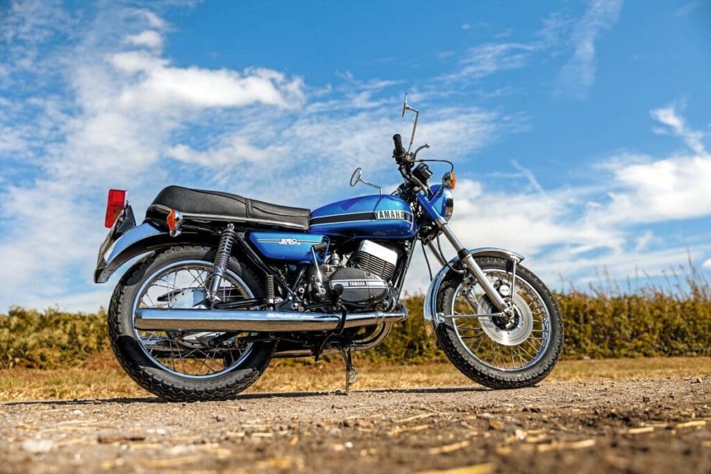 1974 Yamaha RD250A: pure 70s nostalgia | Classic Motorcycle Mechanics ...